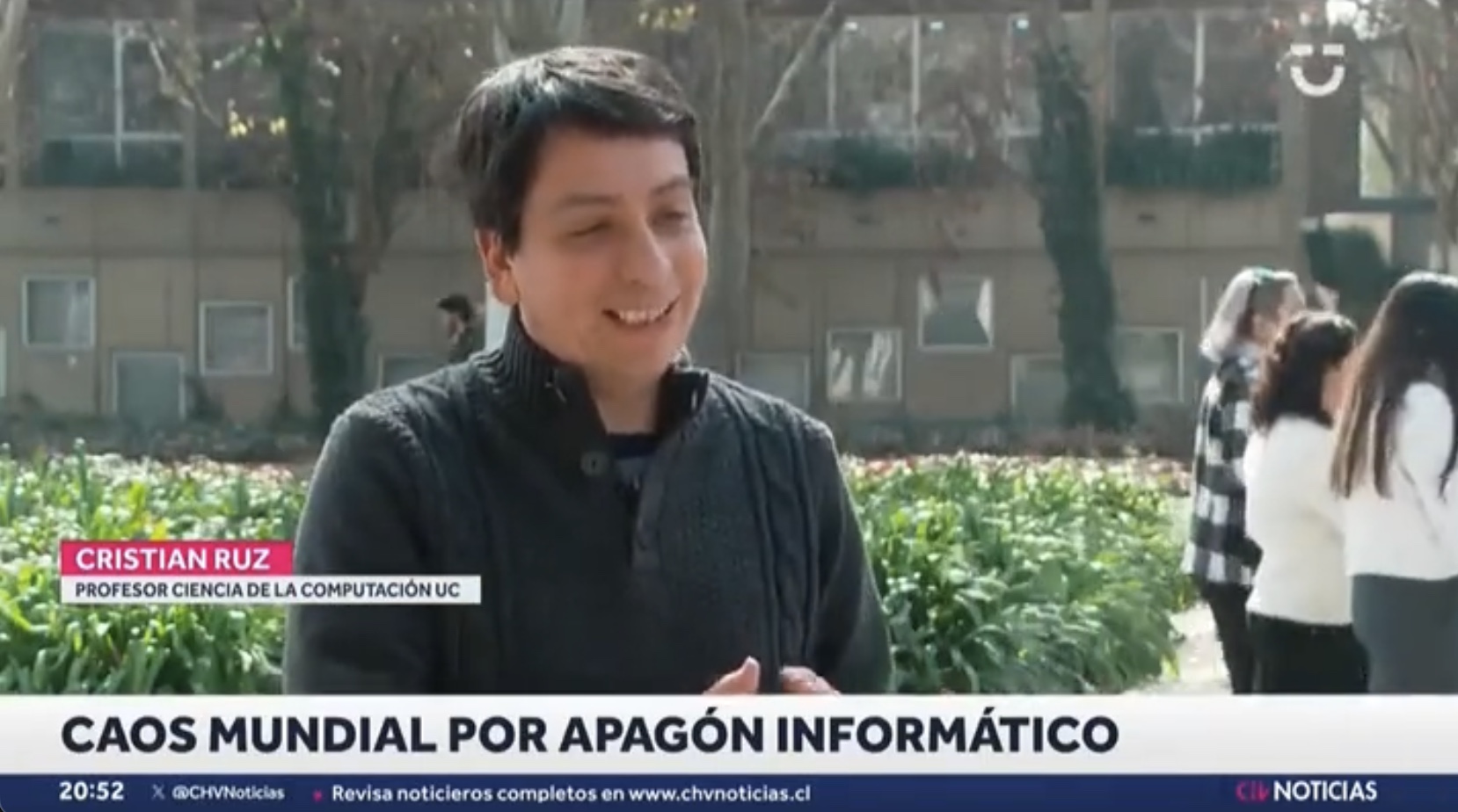 Académico Cristian Ruz habló sobre la caída de Microsoft en CHV - Departamento de Ciencia de la ...